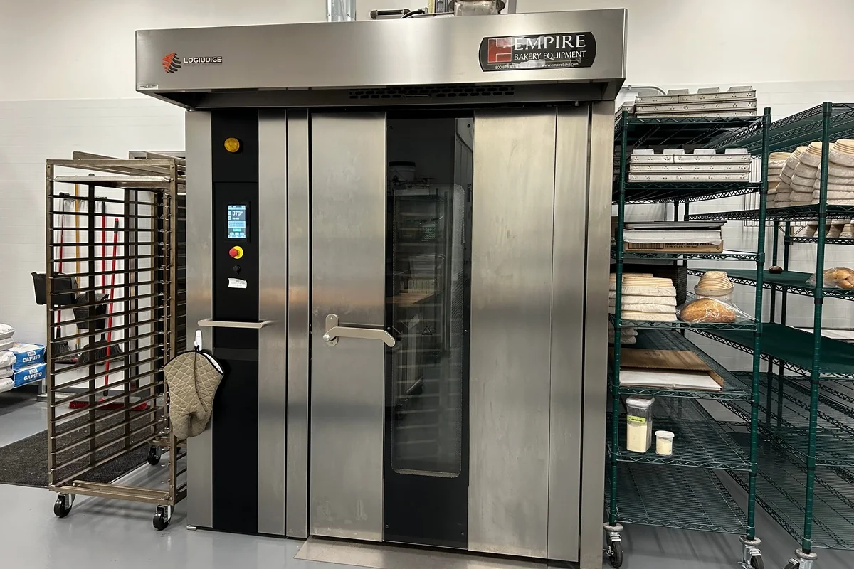 Commercial Kitchen - Dine Company
